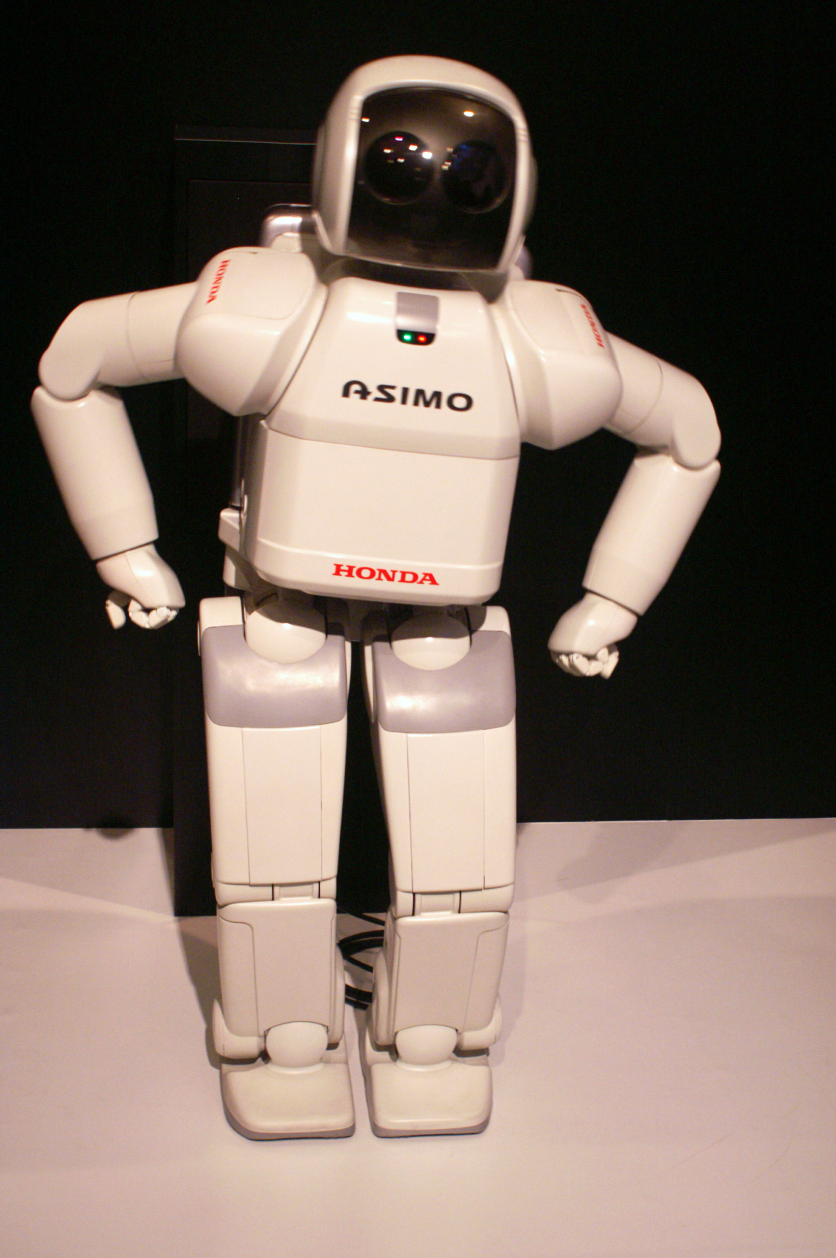 Asimo & his robot pals: Robot Exhibition in Tokyo - Ja(a)pan